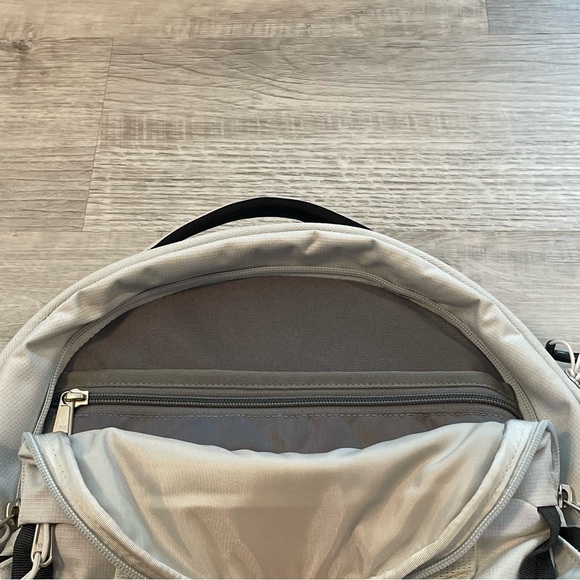 The North Face | Bags | The North Face Recon Backpack Tin Grey Dark ...